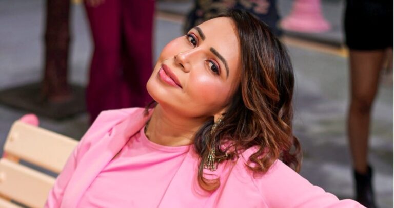 Rozlyn Khan changes name, says, Rozlyn was a name I performed under ...